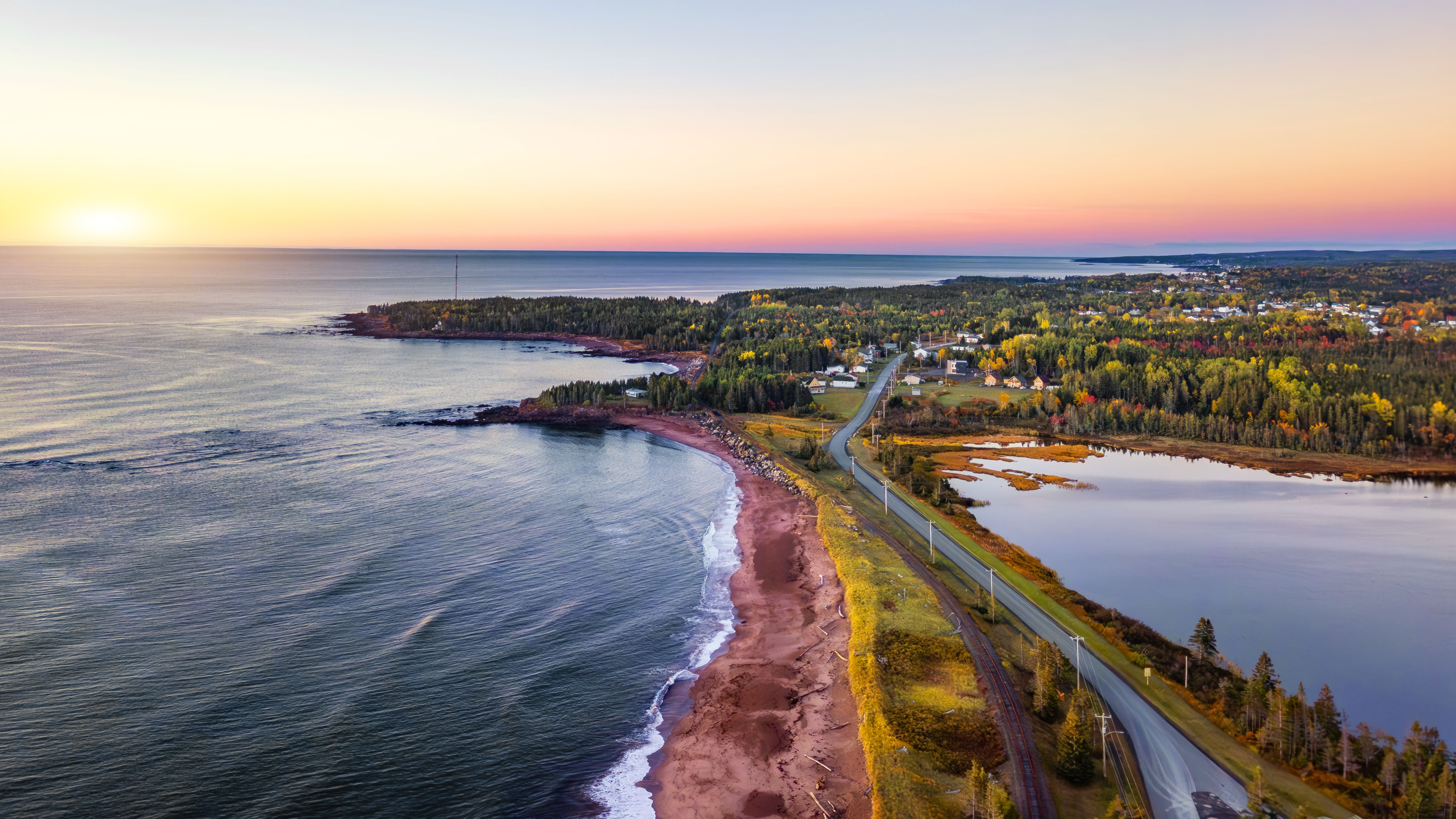 7 Cities On The East Coast At Risk Of Falling Into The Atlantic In 50 Years