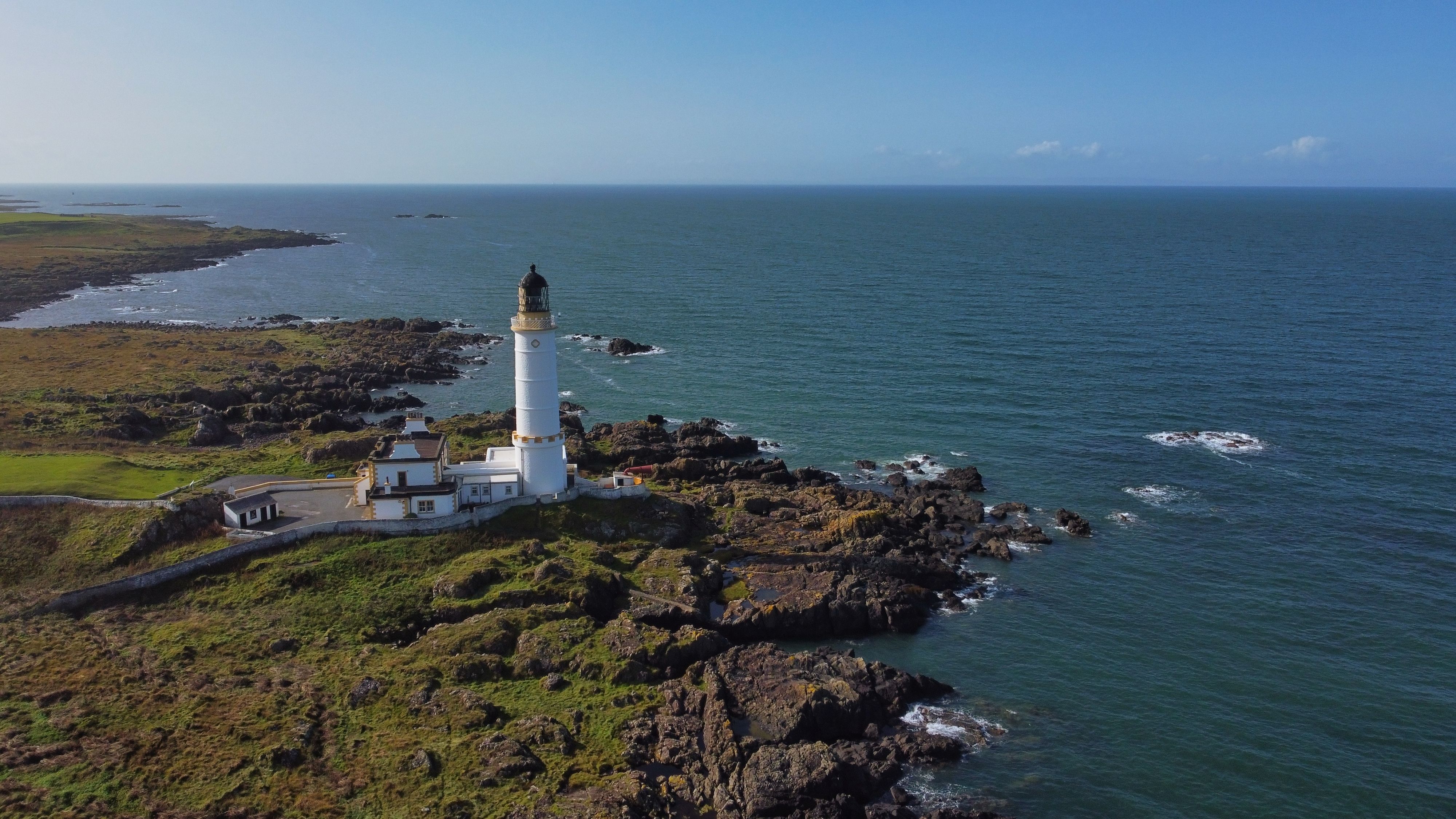 Message in Bottle Dating Back 132 Years Discovered at a Lighthouse in ...