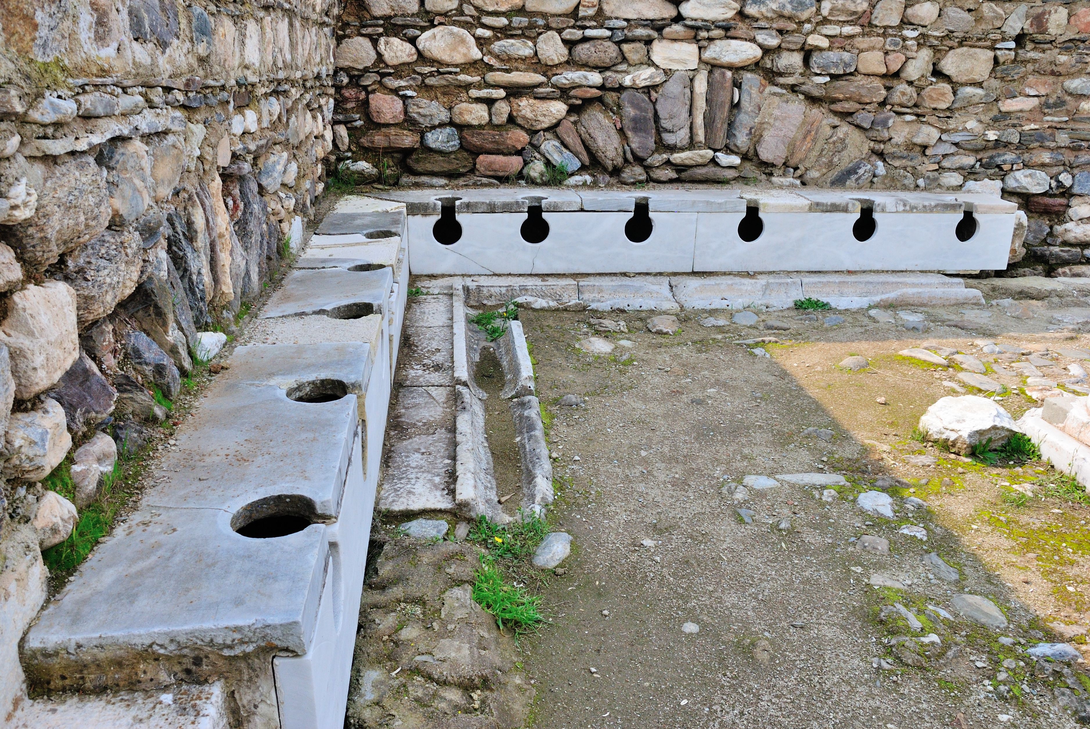 Ancient Toilets In Rome