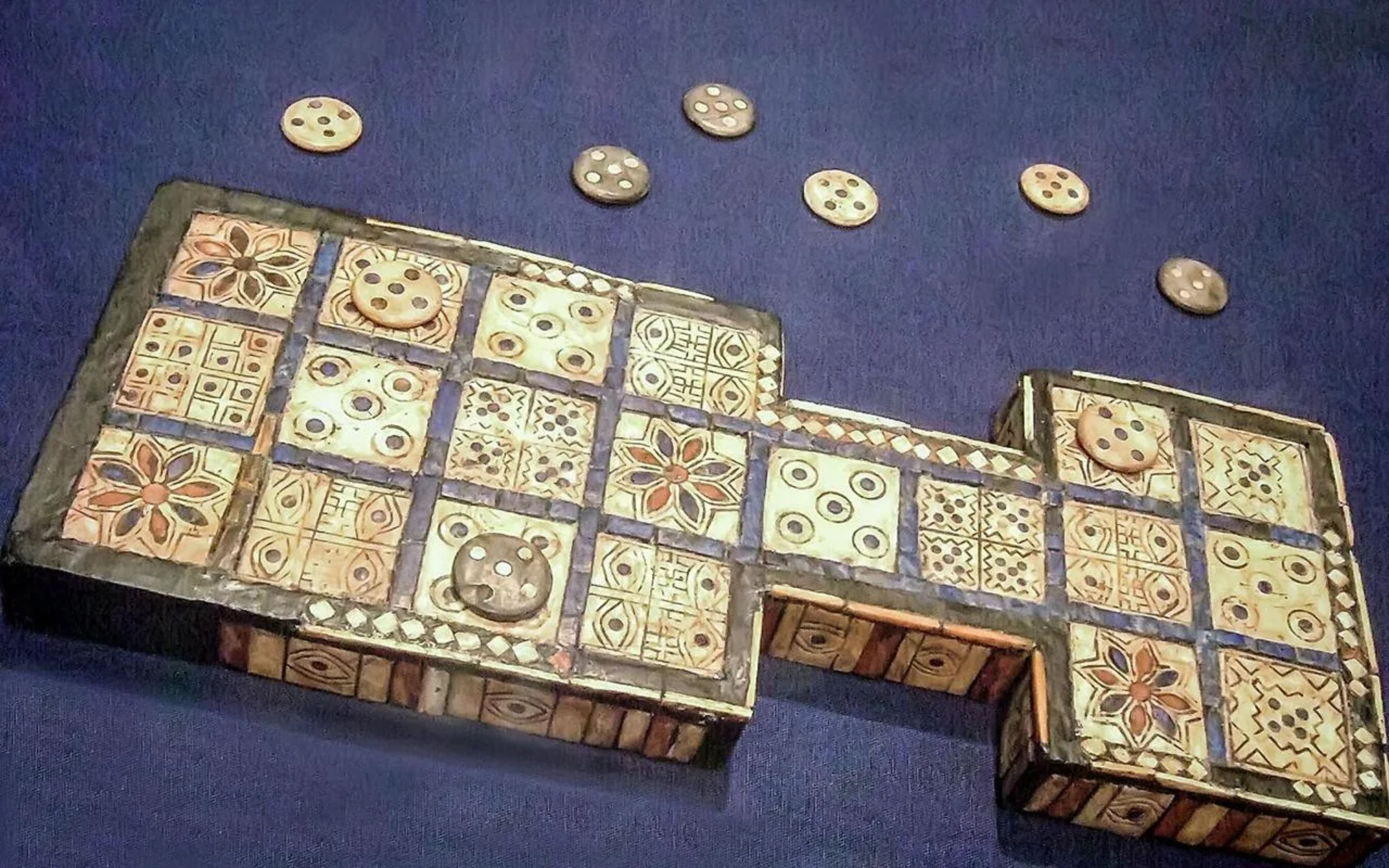 Archaeologists Uncover Rules To 4,000-Year-Old Board Game Discovered In ...