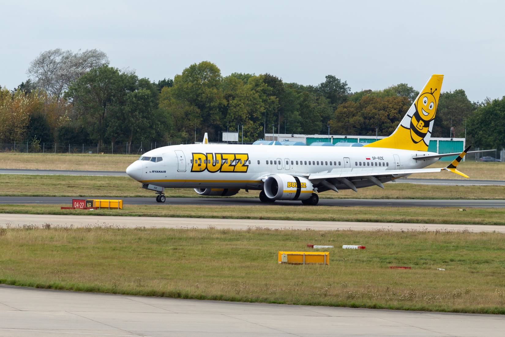 Fly Careful In 2025! 10 Lowest-Rated Airlines In The World