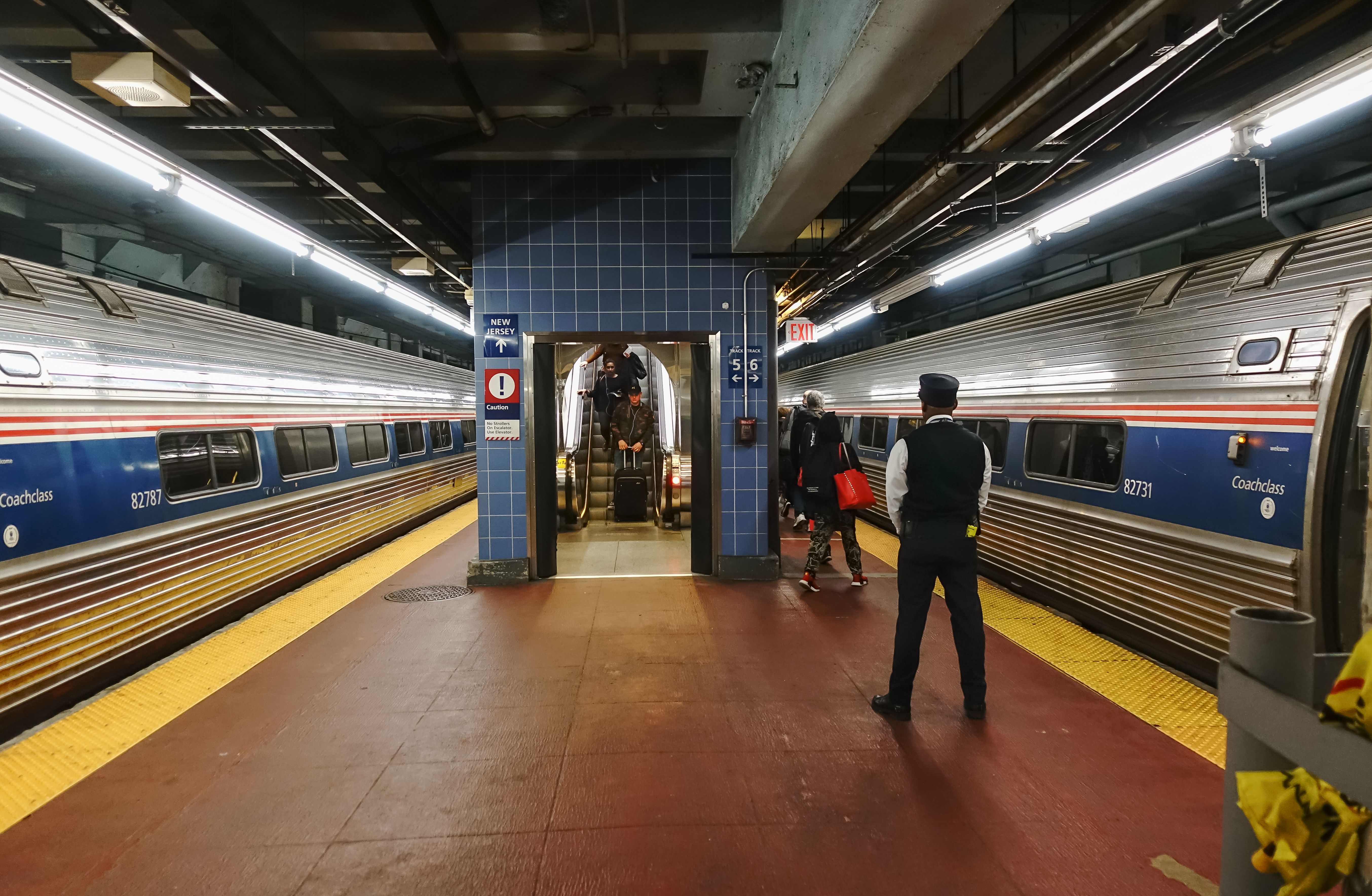 10 Places On Earth That Actually Look Like Other Planets