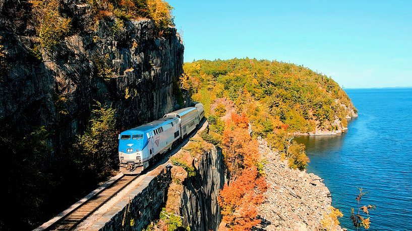 Amtrak Passengers Are Desperate For the Return Of This U.S.-Canada ...